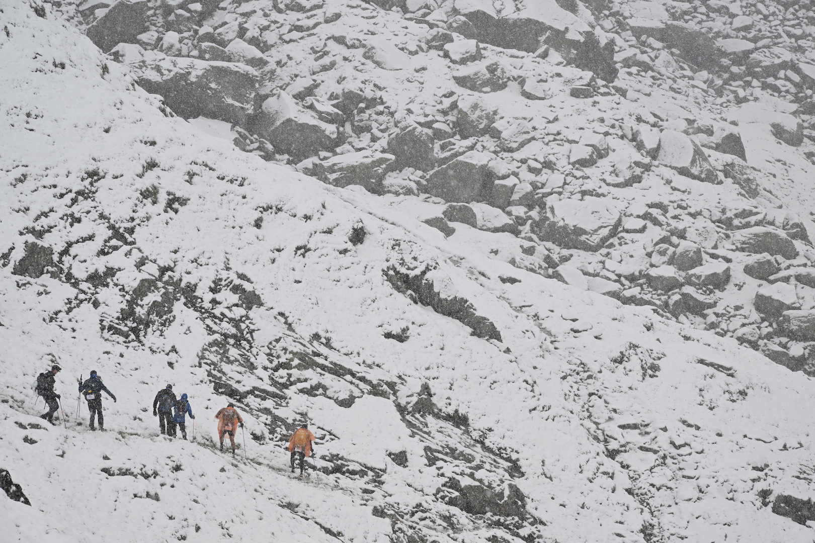 PTLがスタート、40kmのMCCはレース終了。2023年のDacia UTMB Mont-Blancが開幕。 | DogsorCaravan ...